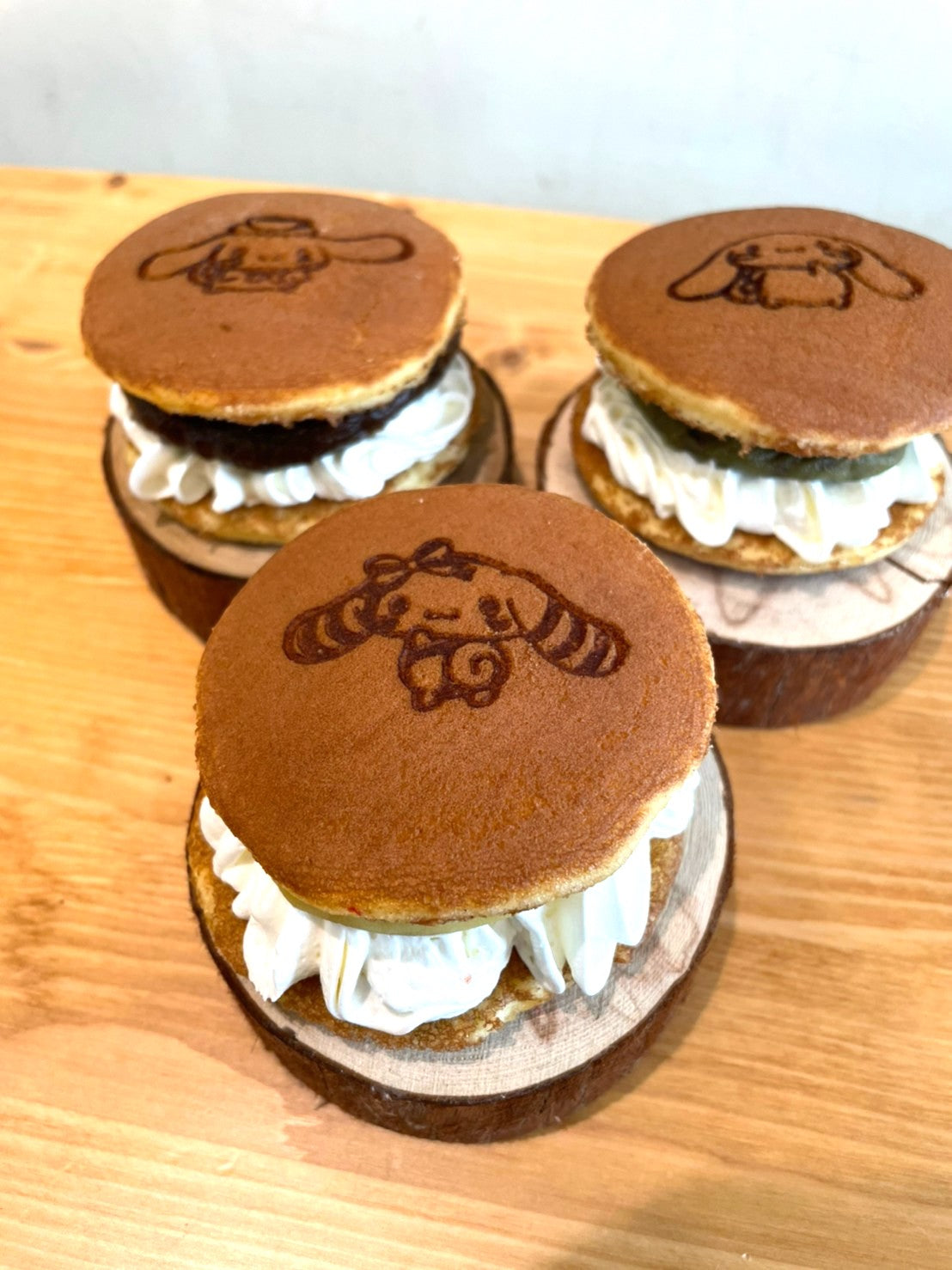 好きを着る。ファッションウィーク「シナモロール」×原宿竹下通り友竹庵 コラボどら焼き登場！